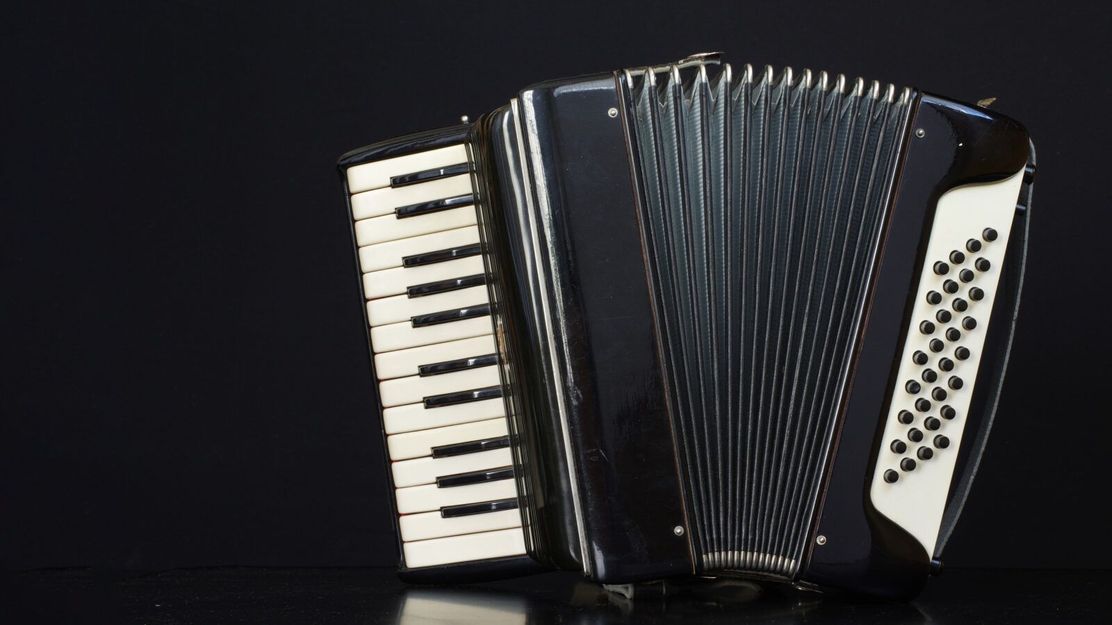 The Accordion | WFMT