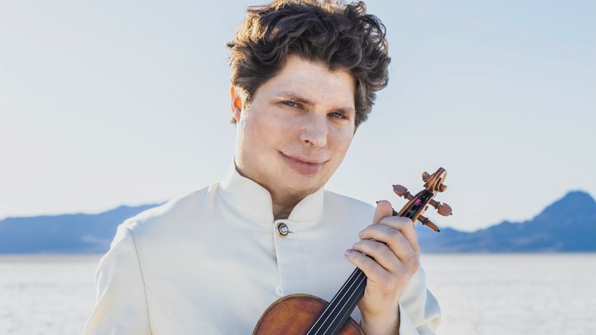 Augustin Hadelich Performs Sibelius | WFMT