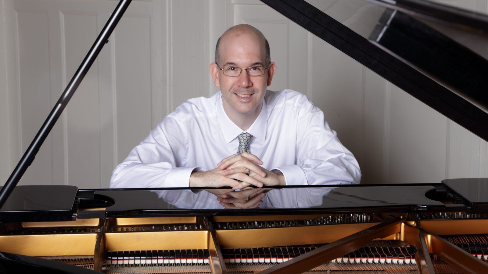Matt Hagle Plays Beethoven Piano Sonatas | WFMT
