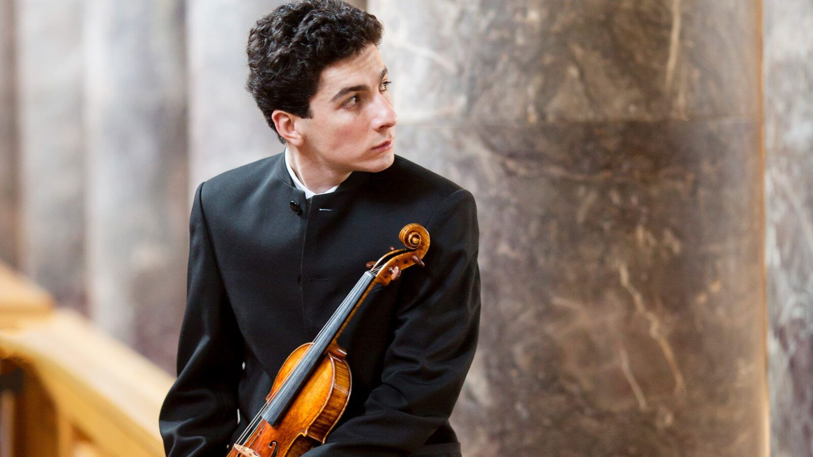 Sergey Khachatryan Plays Sibelius | WFMT