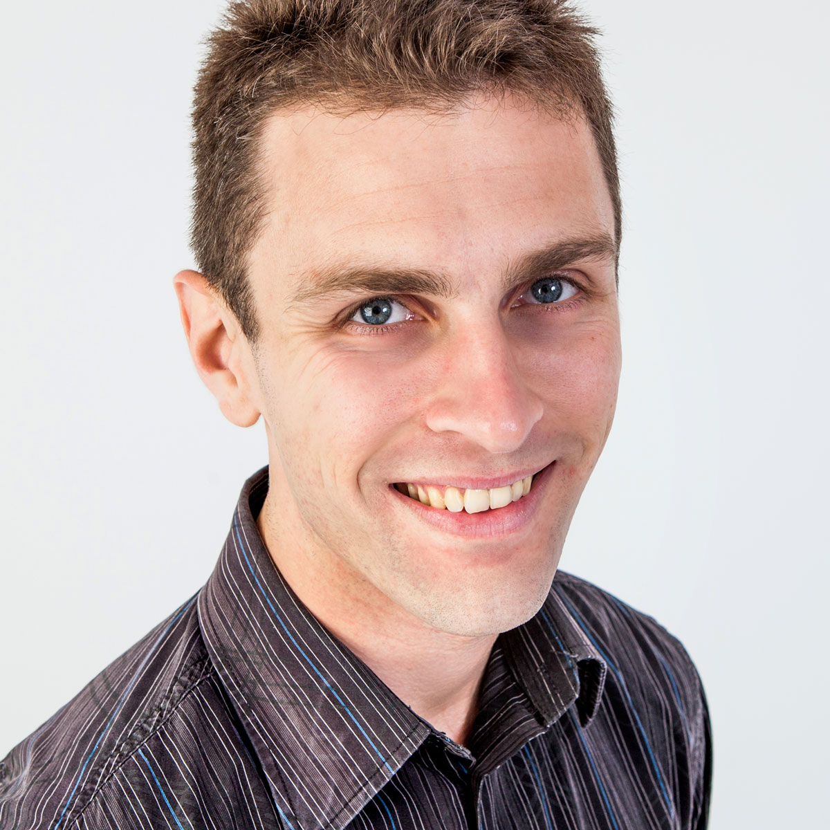 Robbie Ellis | 98.7WFMT