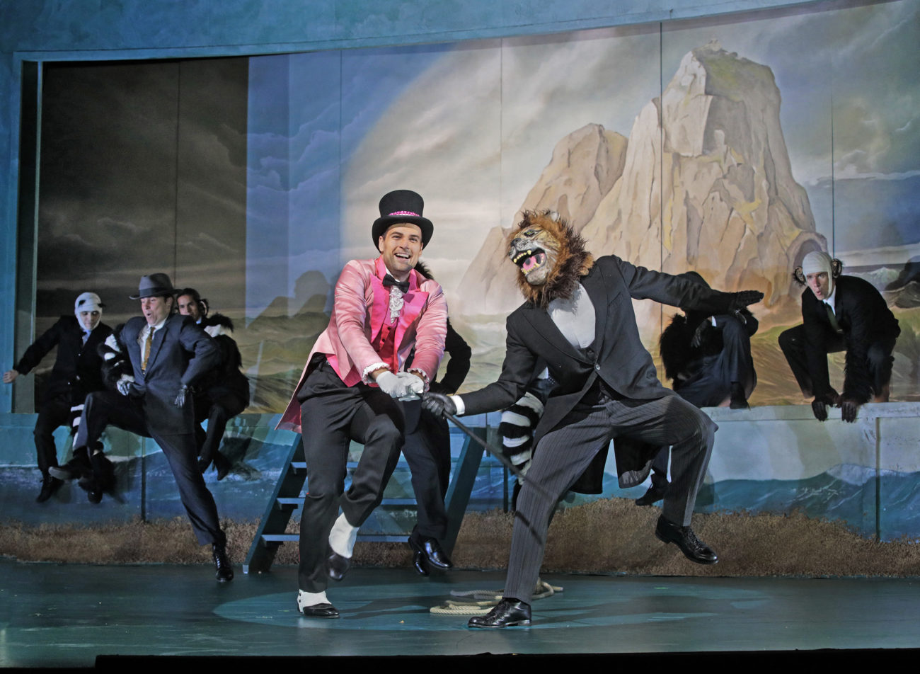 How Conductor Harry Bicket Gets a Modern Orchestra to Sound Period ...