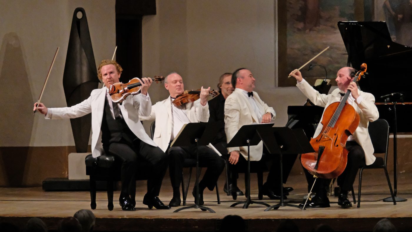 Paganini, Carter, and Schumann | WFMT