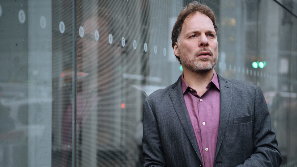 Pianist Alon Goldstein performs two Scarlatti sonatas in WFMT's Levin ...