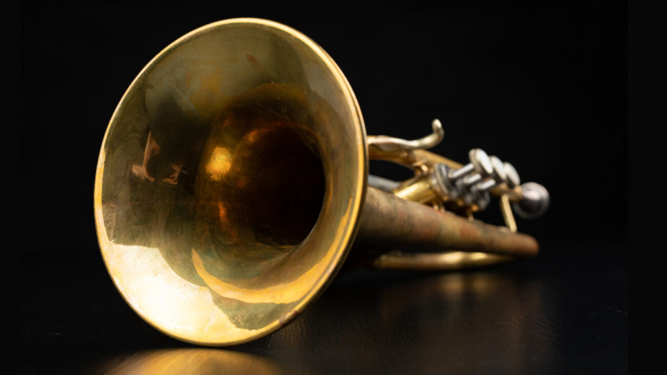 New Orleans musician offers kids trumpets for guns | WFMT