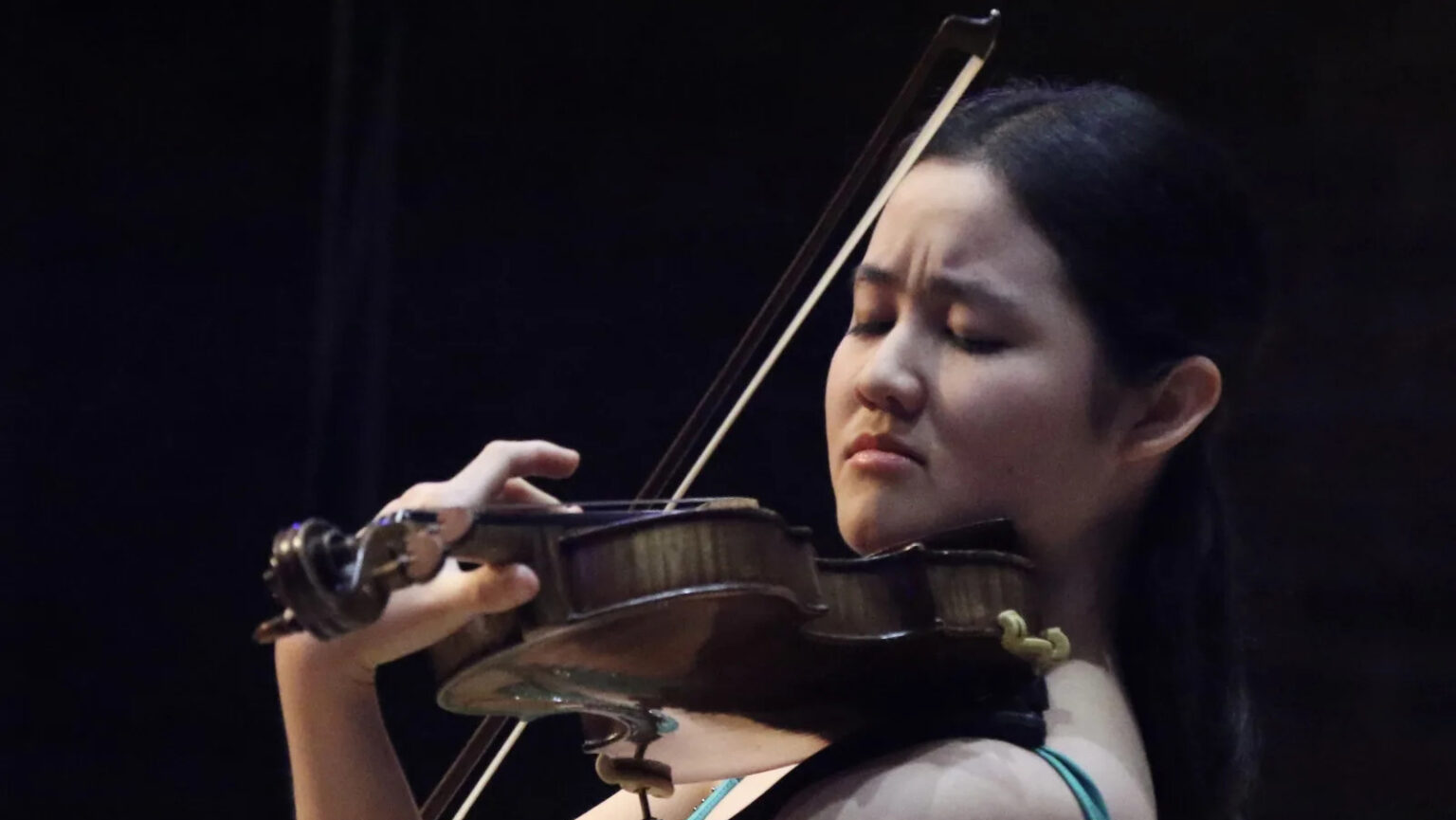LIVE | Esme Arias-Kim, 18, violin | WFMT