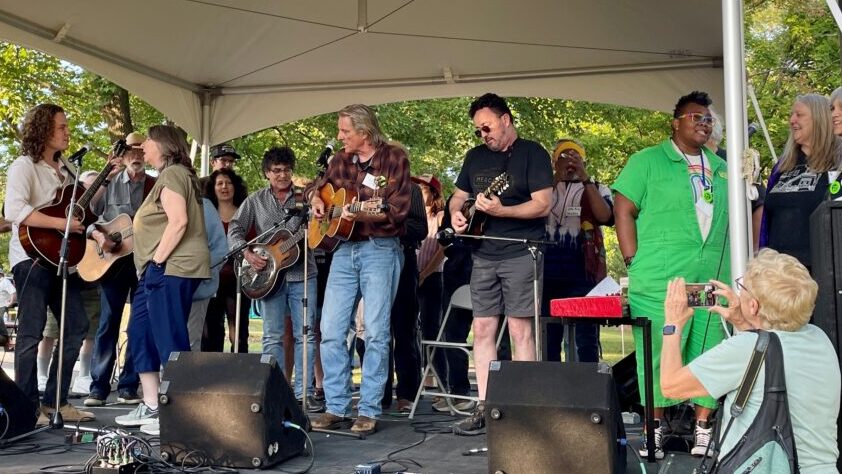 Everybody Sing! | WFMT