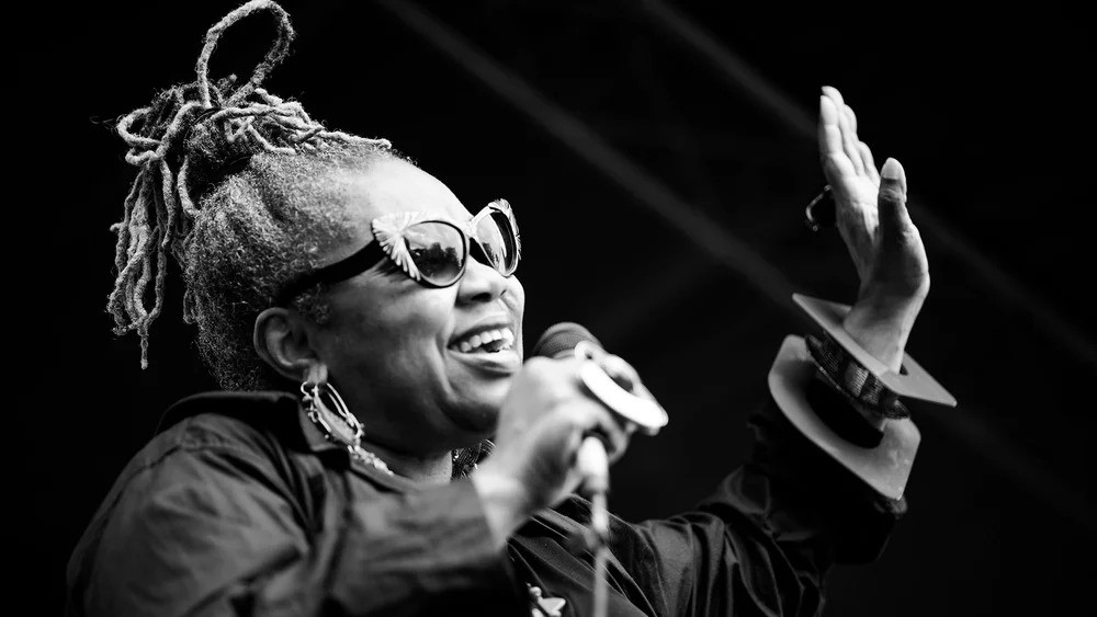 Dee Alexander Among 2026 Jazz Legacy Fellows | WFMT